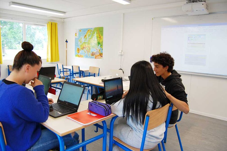 Lycée - Le Cours du Château à Sartrouville